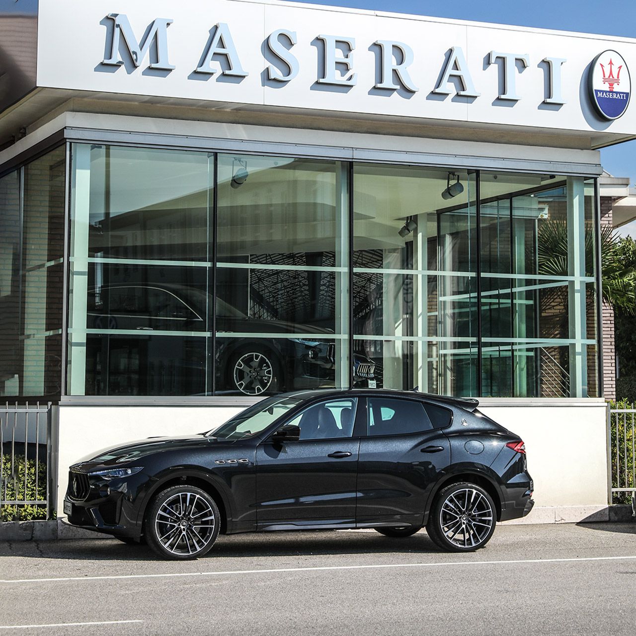 Maserati Levante Trofeo e GTS motore V8 Roadshow | Maserati IT