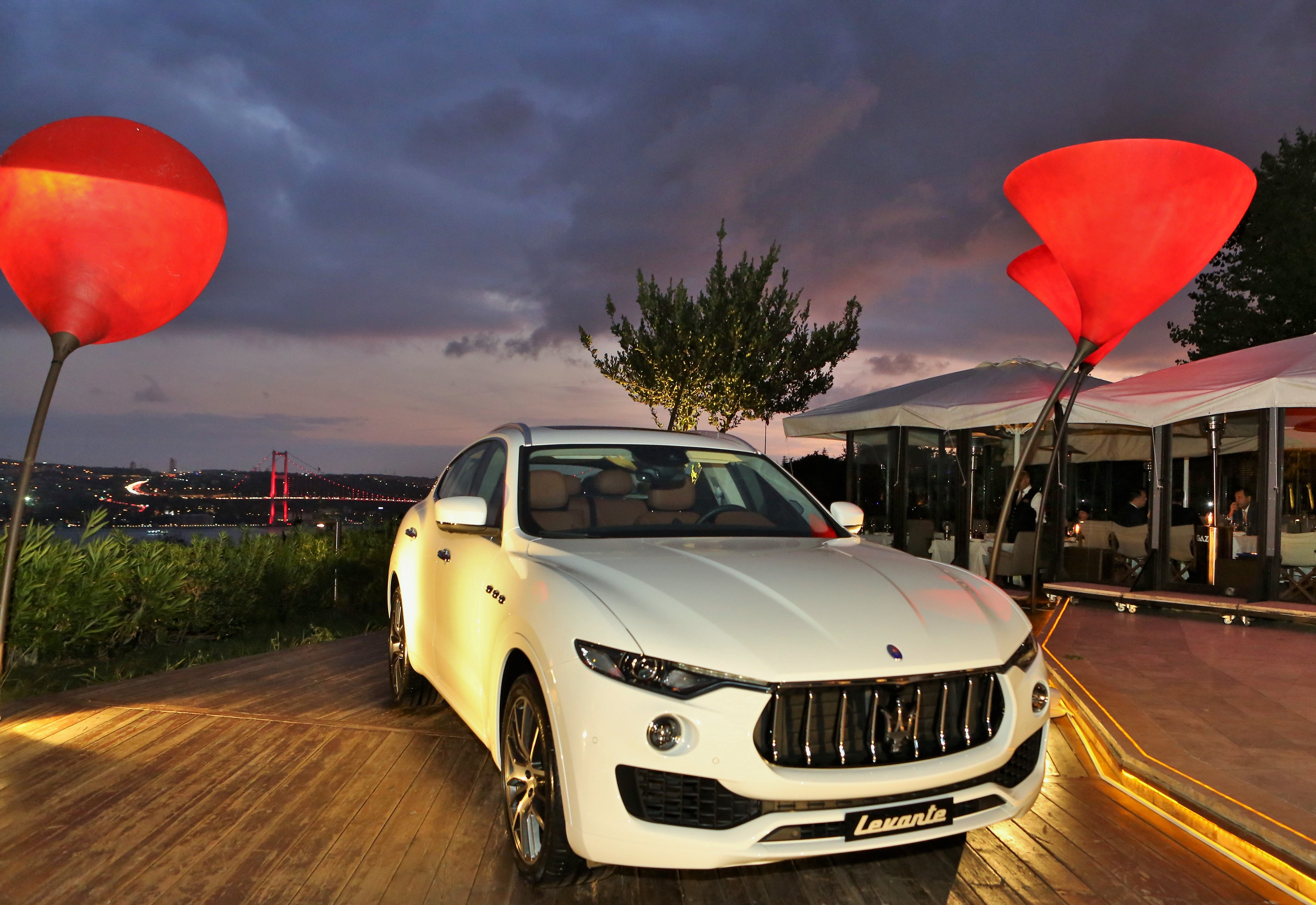 Sunset’te Maserati ile Warm Up etkinliklerinin ilki yapıldı